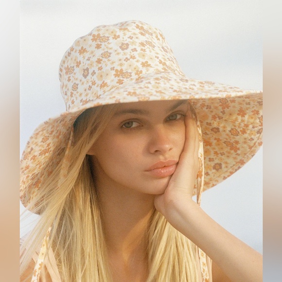 Lack Of Color | Accessories | Nwt Bucket Hat Peach Bloom Lack Of Color ...